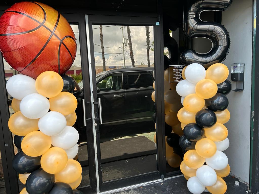 Decoration Packages - All-Star Party World - Indoor Party Place